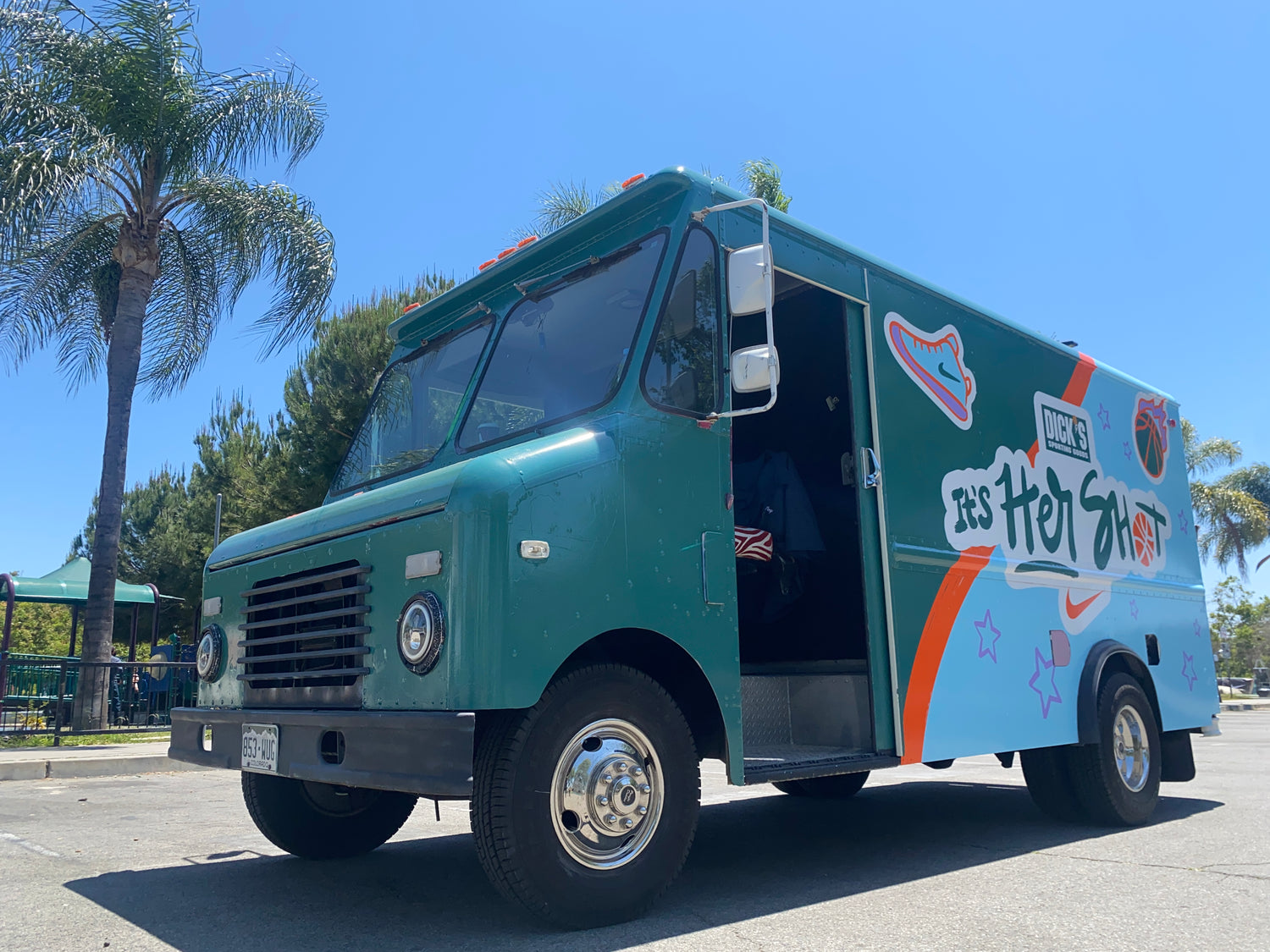 Live Event Screen Printing Experiential Marketing Vehicles – The Silk ...